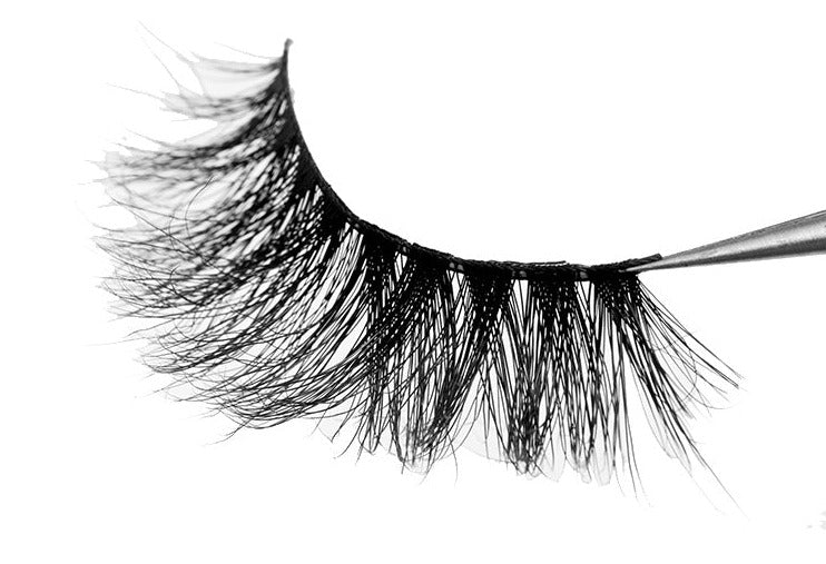 Mink-Lashes-Slay-LashXO-3D-Mink-Eyelashes