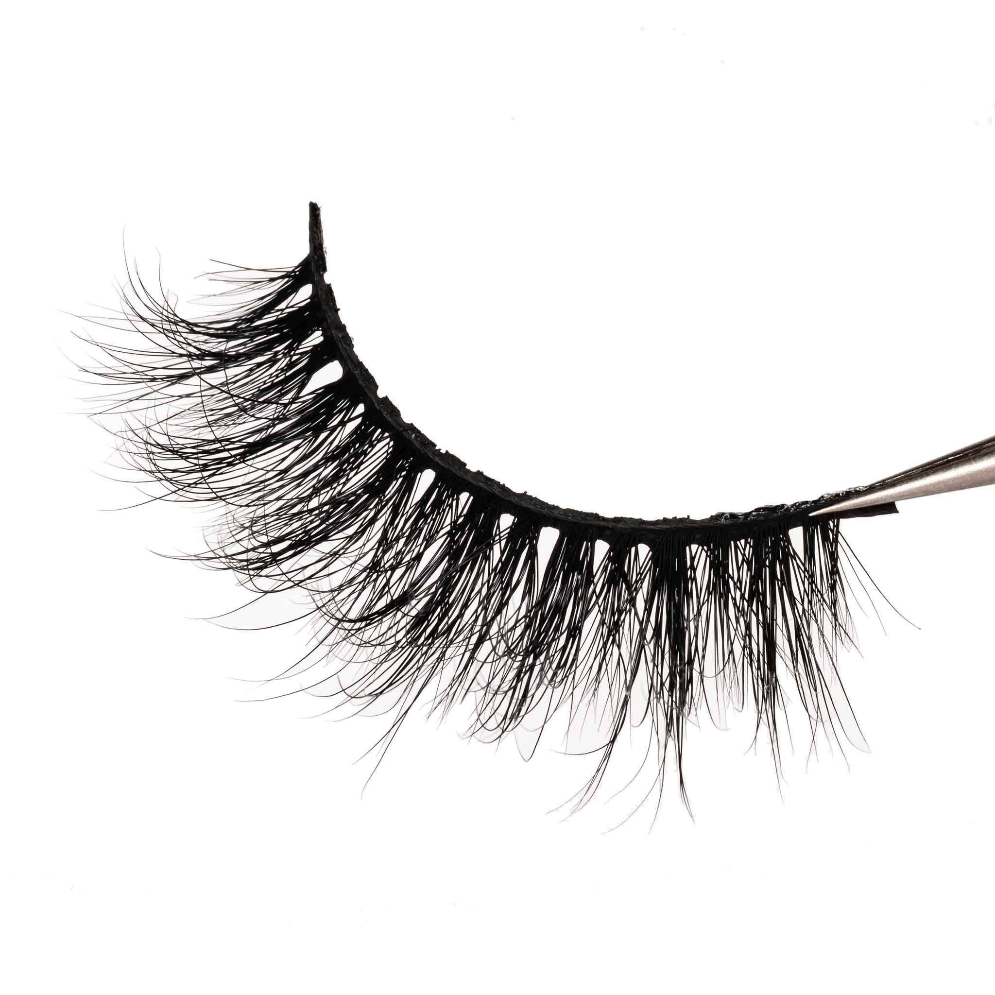 Mink-Lashes-Slay-LashXO-3D-Mink-Eyelashes